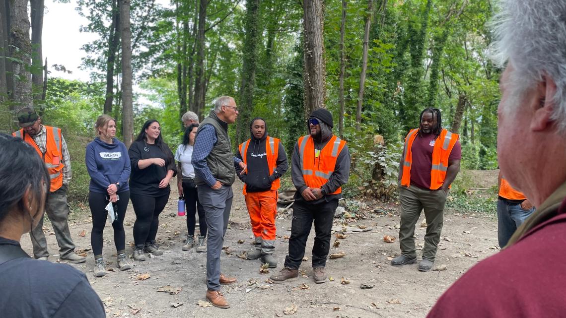 Gov. Inslee visits Myers Way homeless encampment, highlights Right of ...