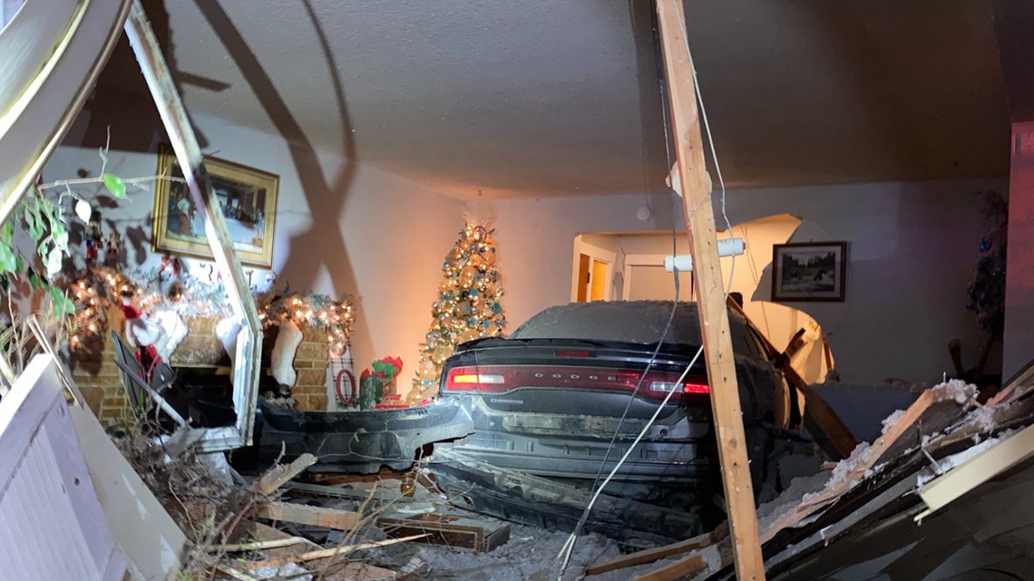 Driver arrested for suspected DUI after car slams into Seattle ho ...