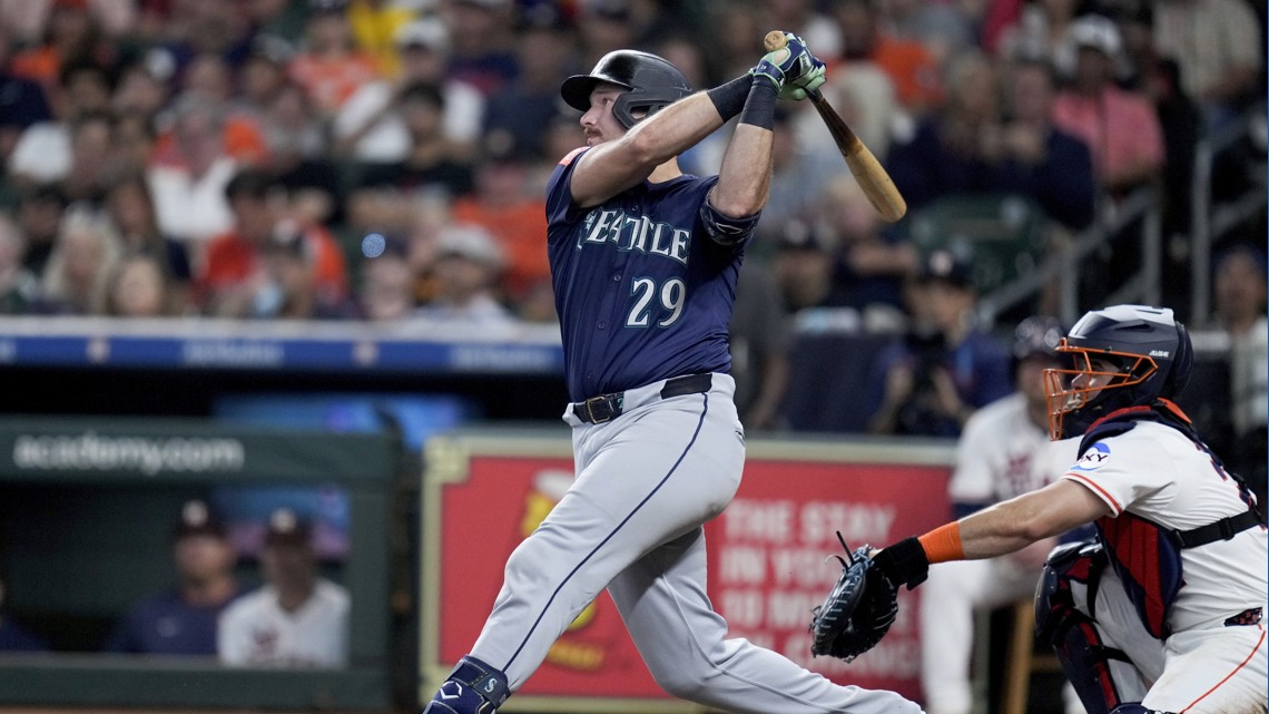 Humpy wins first ever salmon run in 15th inning of ALDS Game 5 | king5.com