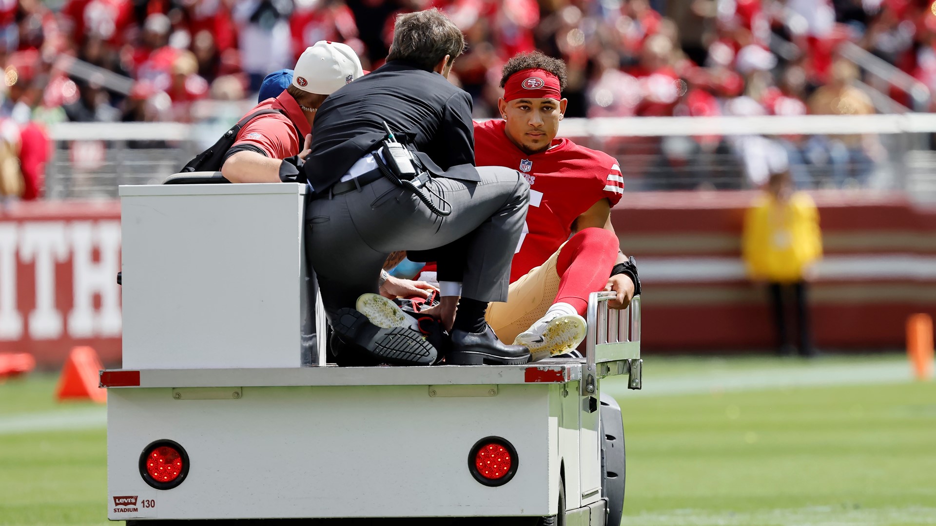 GeekWire: Seattle man builds a giant Diagon Alley from Harry Potter in ...