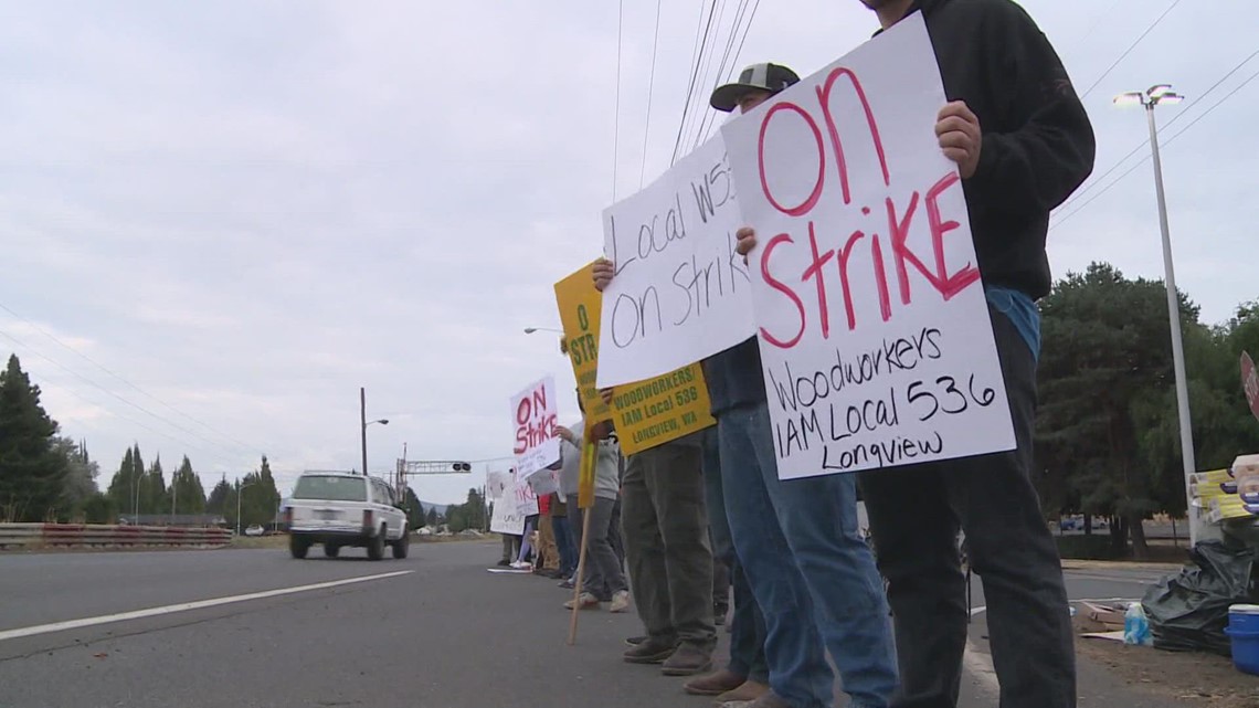 Weyerhaeuser employees picketing at company HQ | king5.com