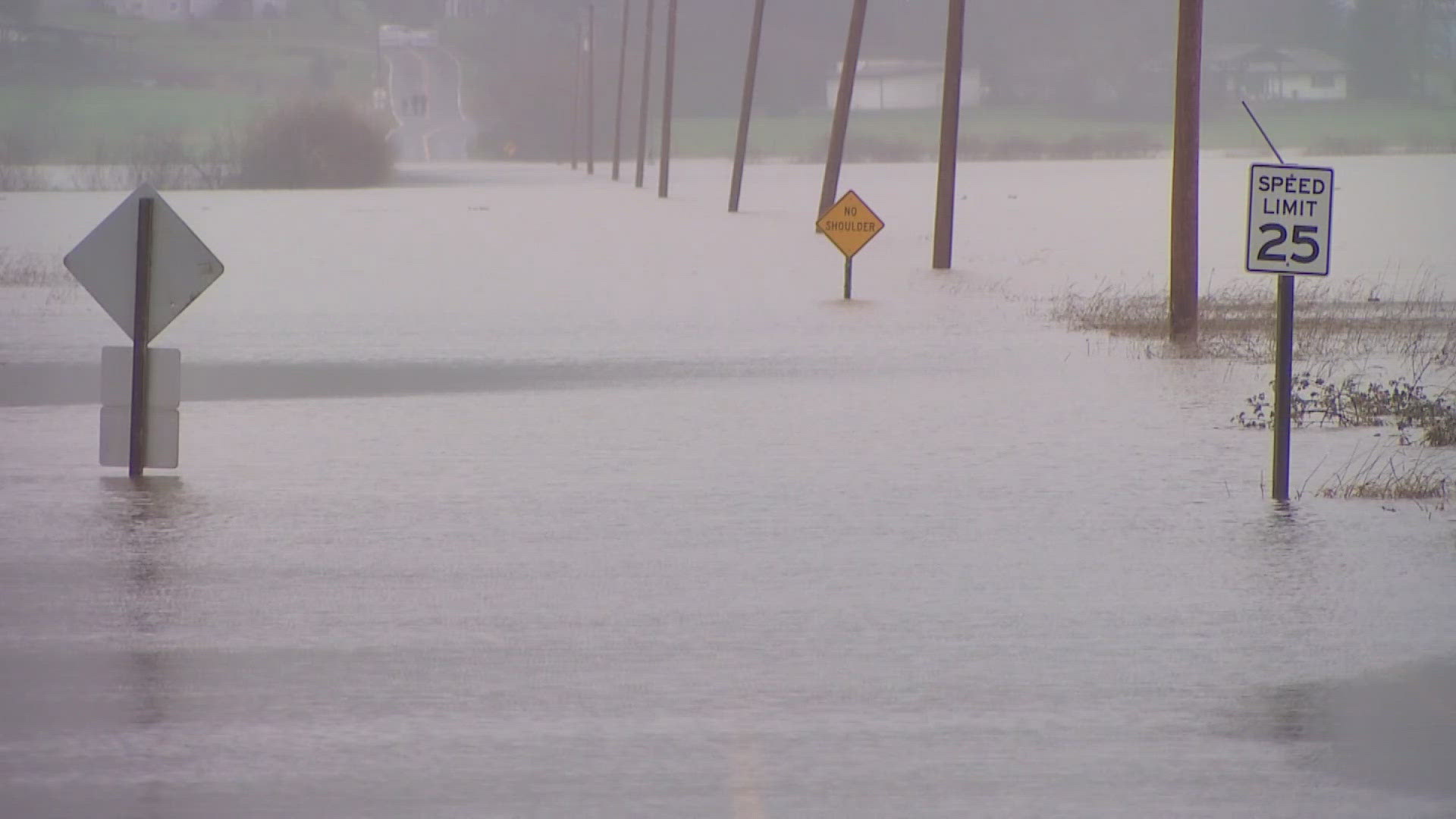 Crews brave Snoqualmie River flooding to rescue three people and dog ...
