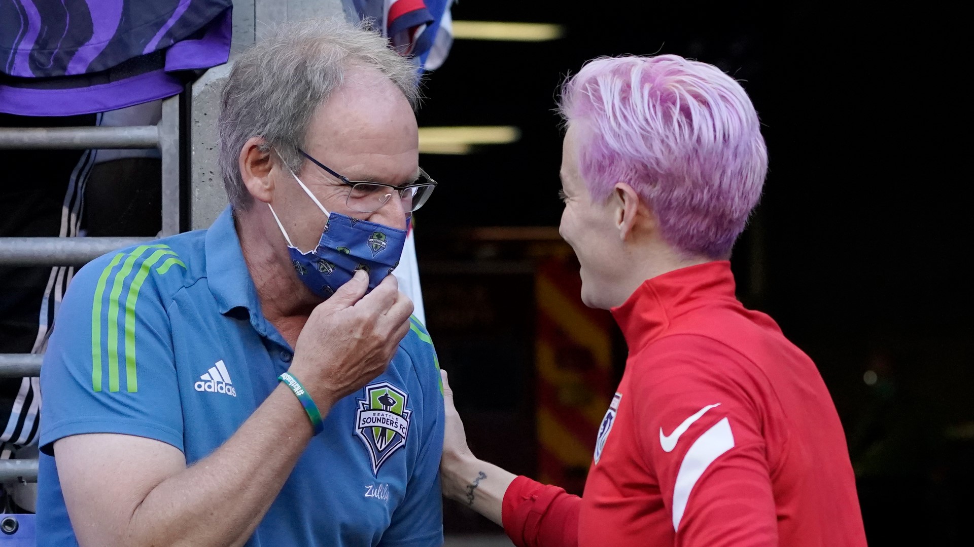 Guide to attending Sounders-Reign doubleheader at Lumen Field | king5.com