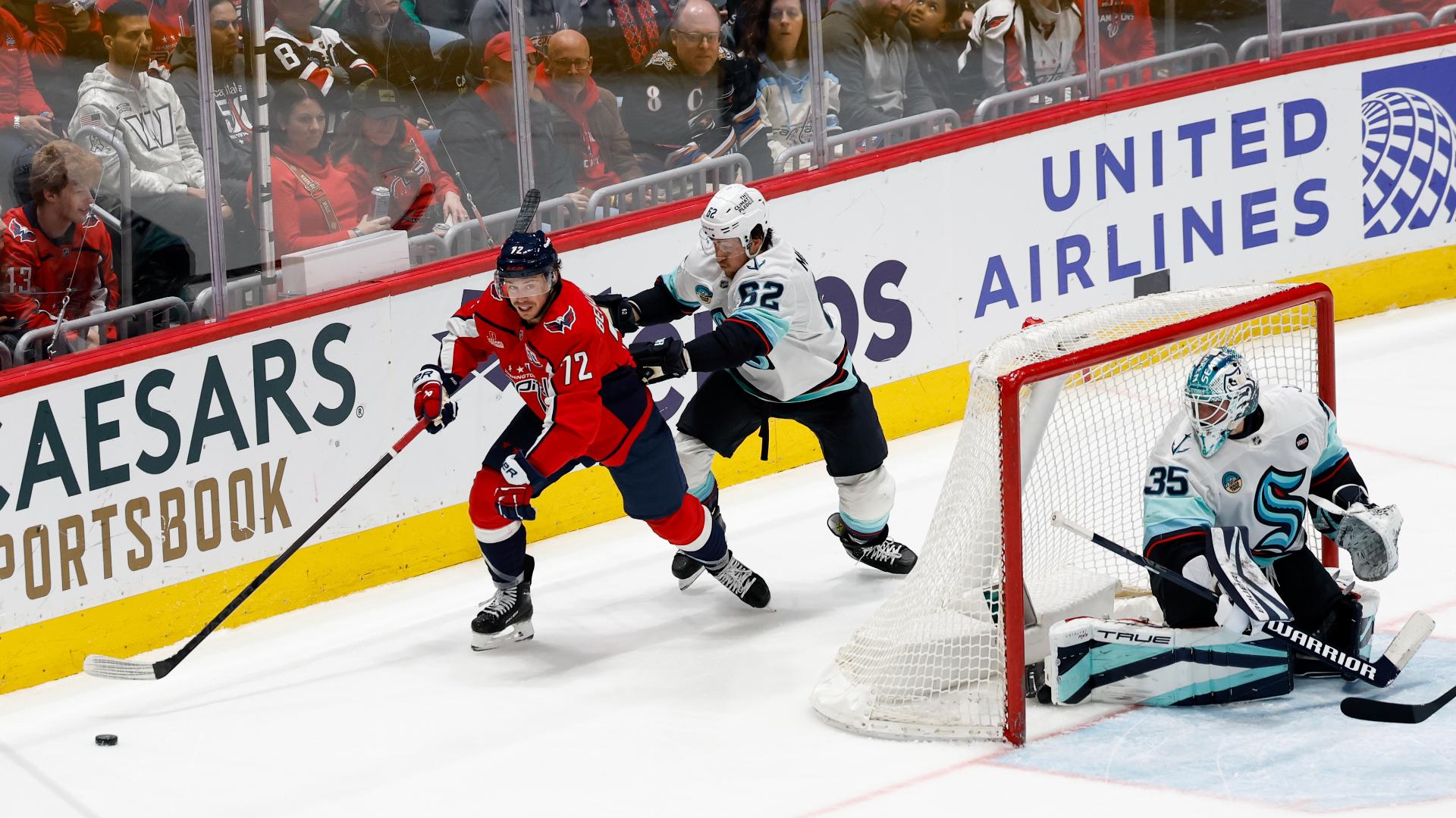 How to watch Seattle Kraken vs. Toronto Maple Leafs | TV channel, time ...