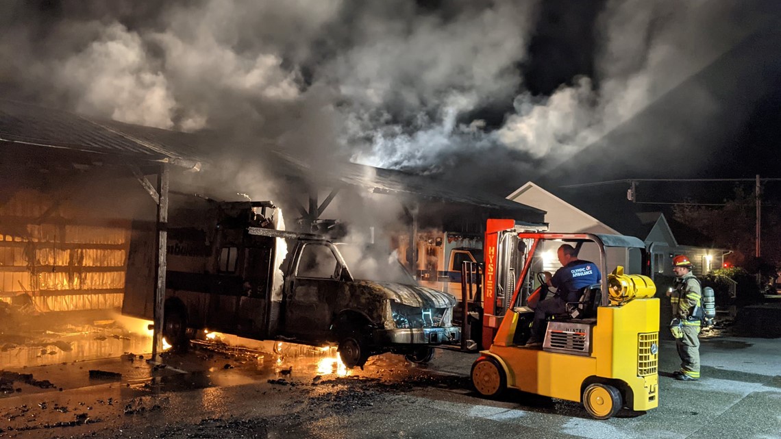 Fire destroys 2 ambulances in Sequim | king5.com