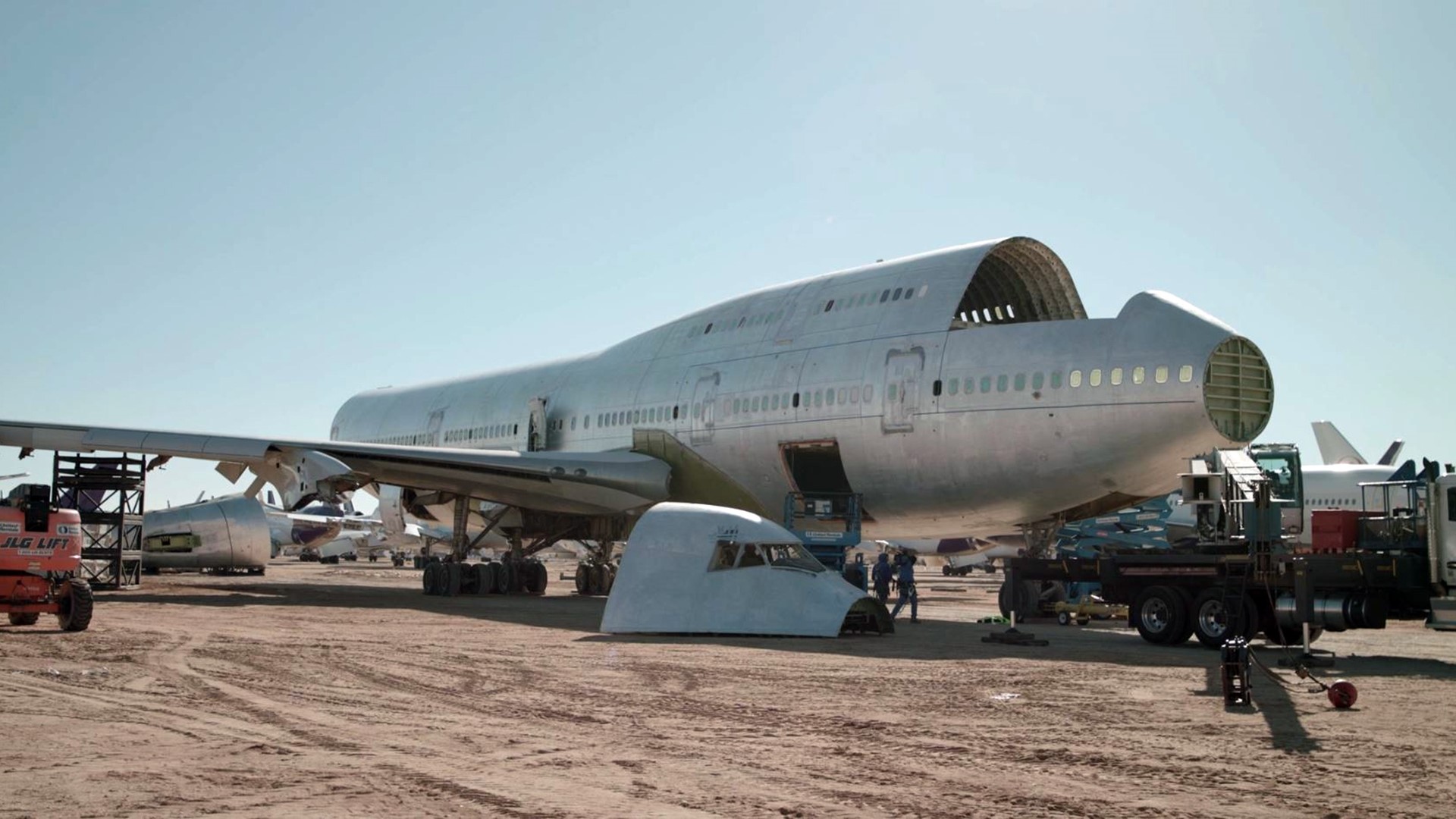 Photos: Boeing 747 deconstructed before being transported to Seattle ...