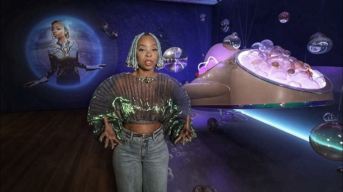 Seattle artist Tariqa Waters' cosmic work on display now at SAM | king5.com