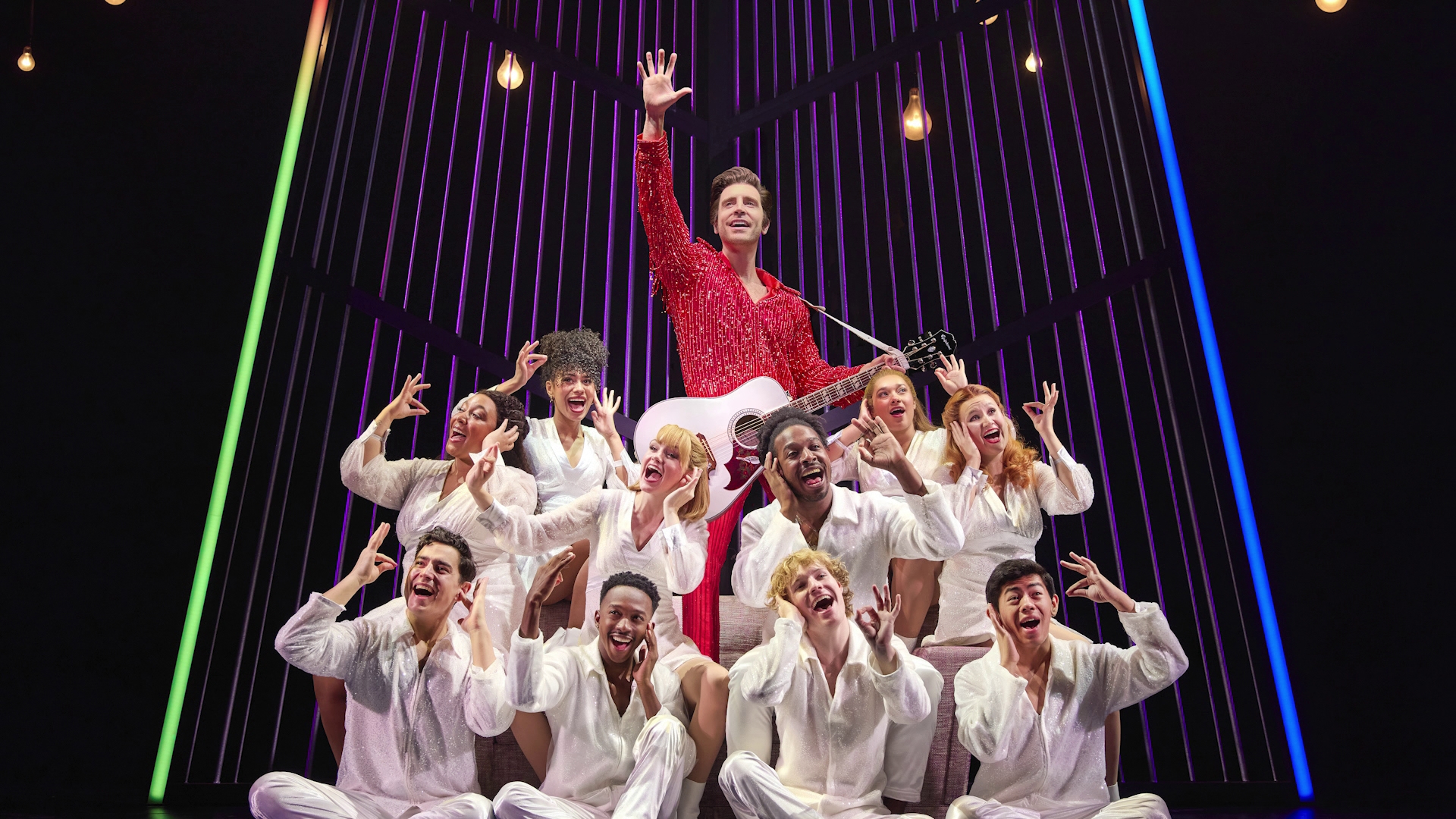 'A Beautiful Noise' celebrates Neil Diamond at the Paramount Theatre ...