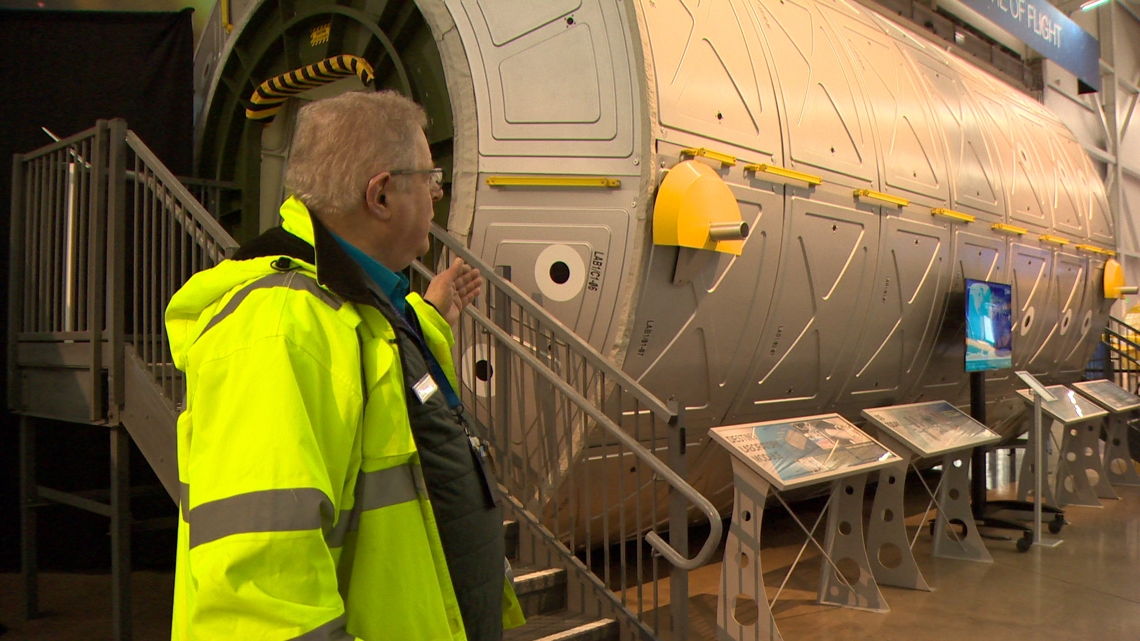Inside Boeing’s giant: The only tour in America that takes you inside ...