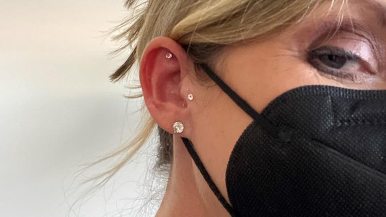 New 'ear seeding' trend is based on traditional Chinese medicine ...