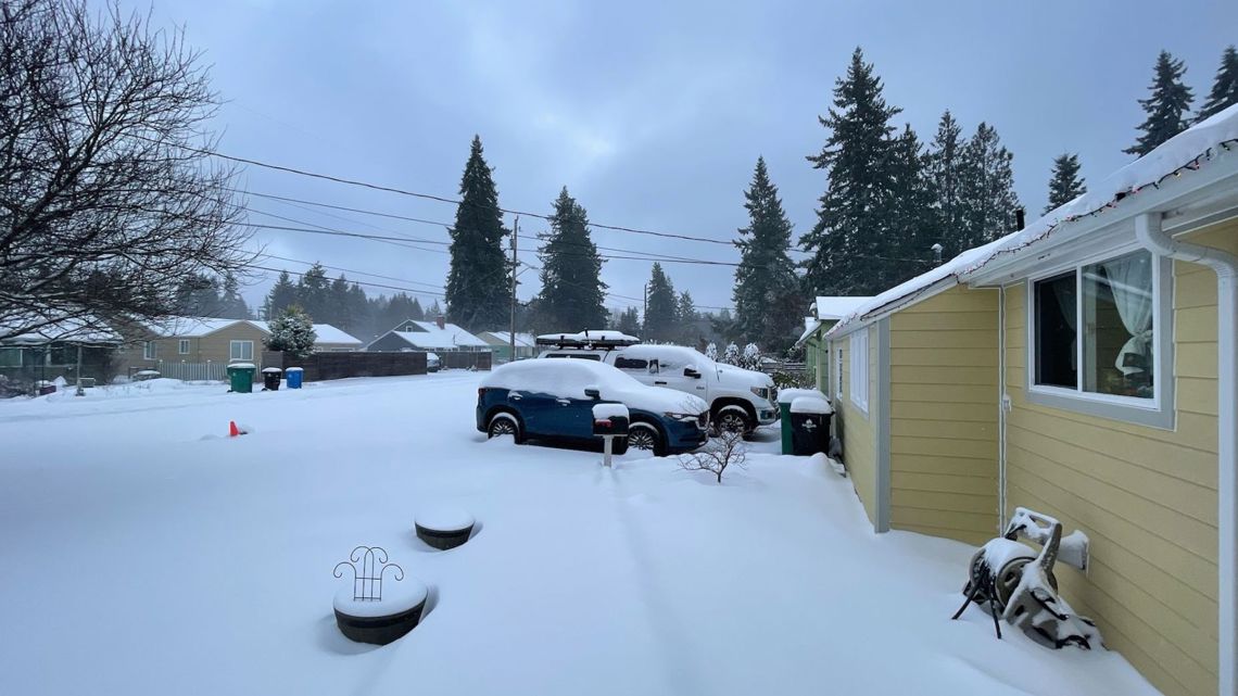 Timeline: Weather system pushes east of Seattle, bulk of snowfall over ...