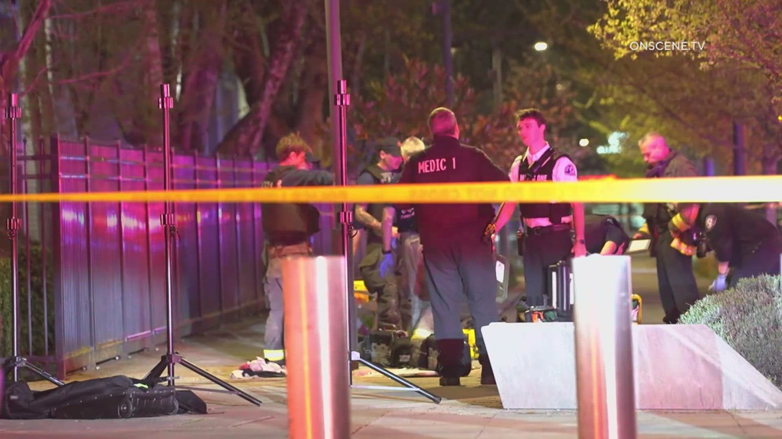 BREAKING: Kent police searching for homicide suspect in stabbing ...