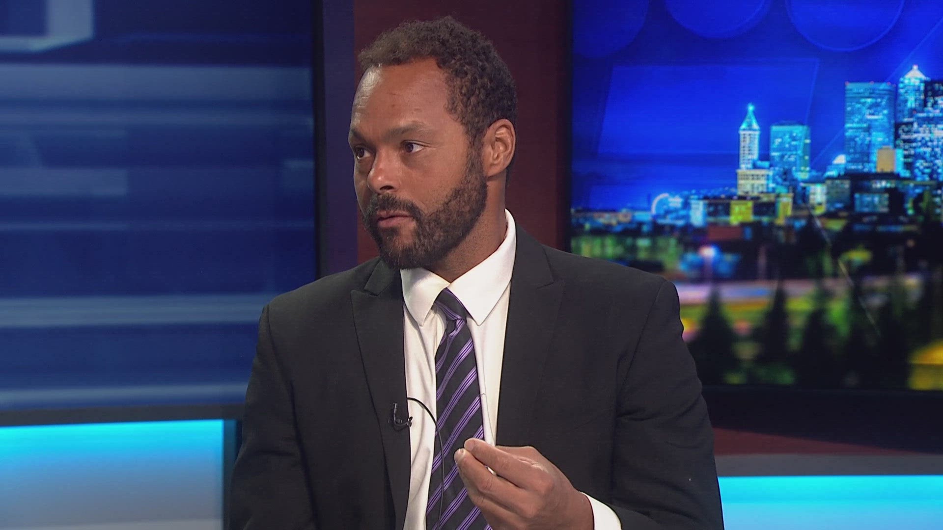 Assistant UW law professor David B. Owens reacts to Tacoma police officer trial verdict | king5.com