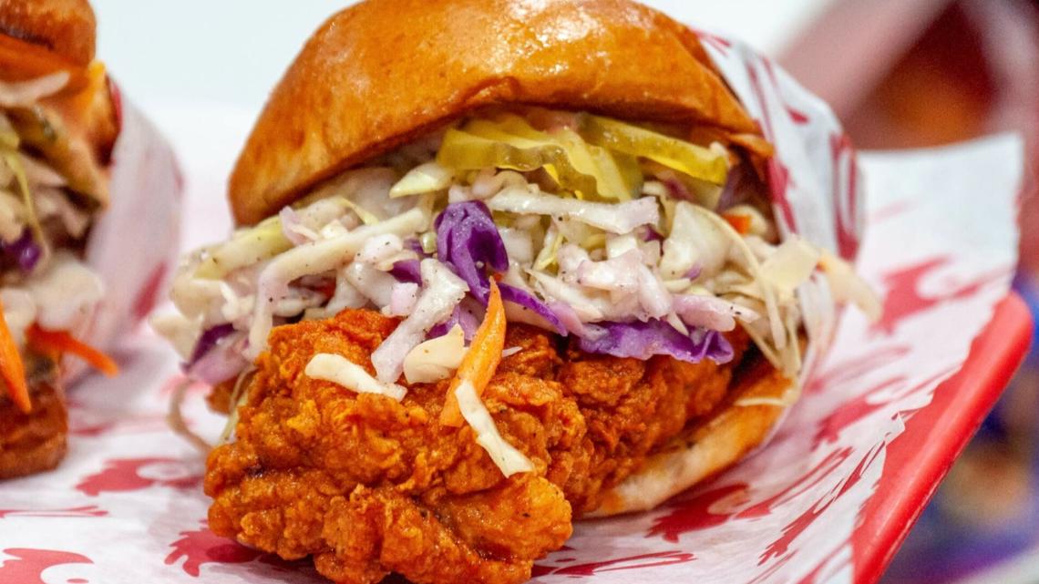'Nashville Hot Chicken' chain opens first Seattle-area restaurant ...