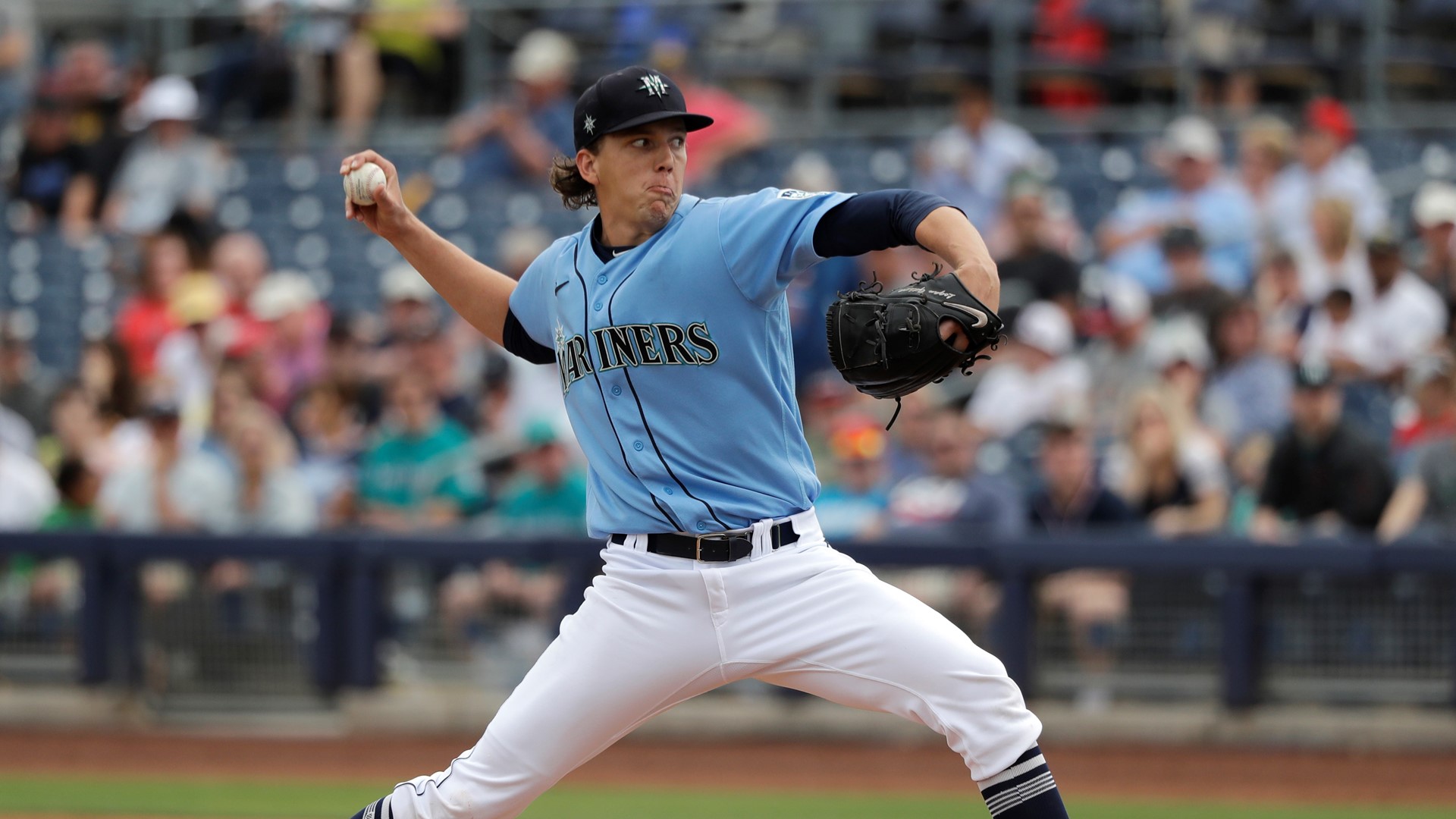 Mariners top pitching prospect Logan Gilbert will be called up | king5.com