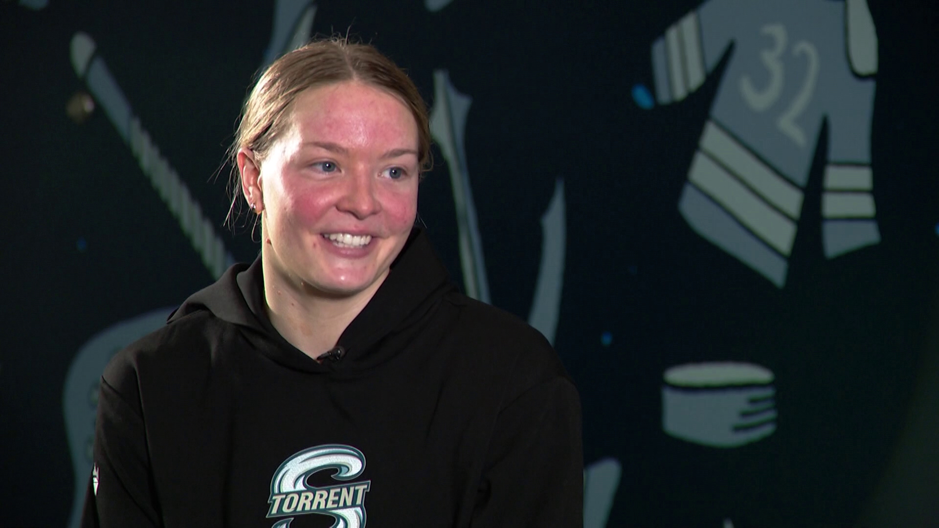 Seattle Torrent's Julia Gosling hits the ice for Team Canada | king5.com