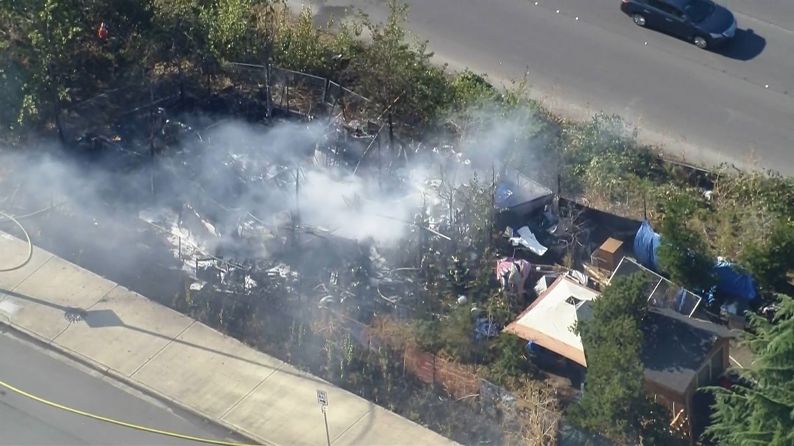 Fire causes huge smoke plume in Seattle | king5.com