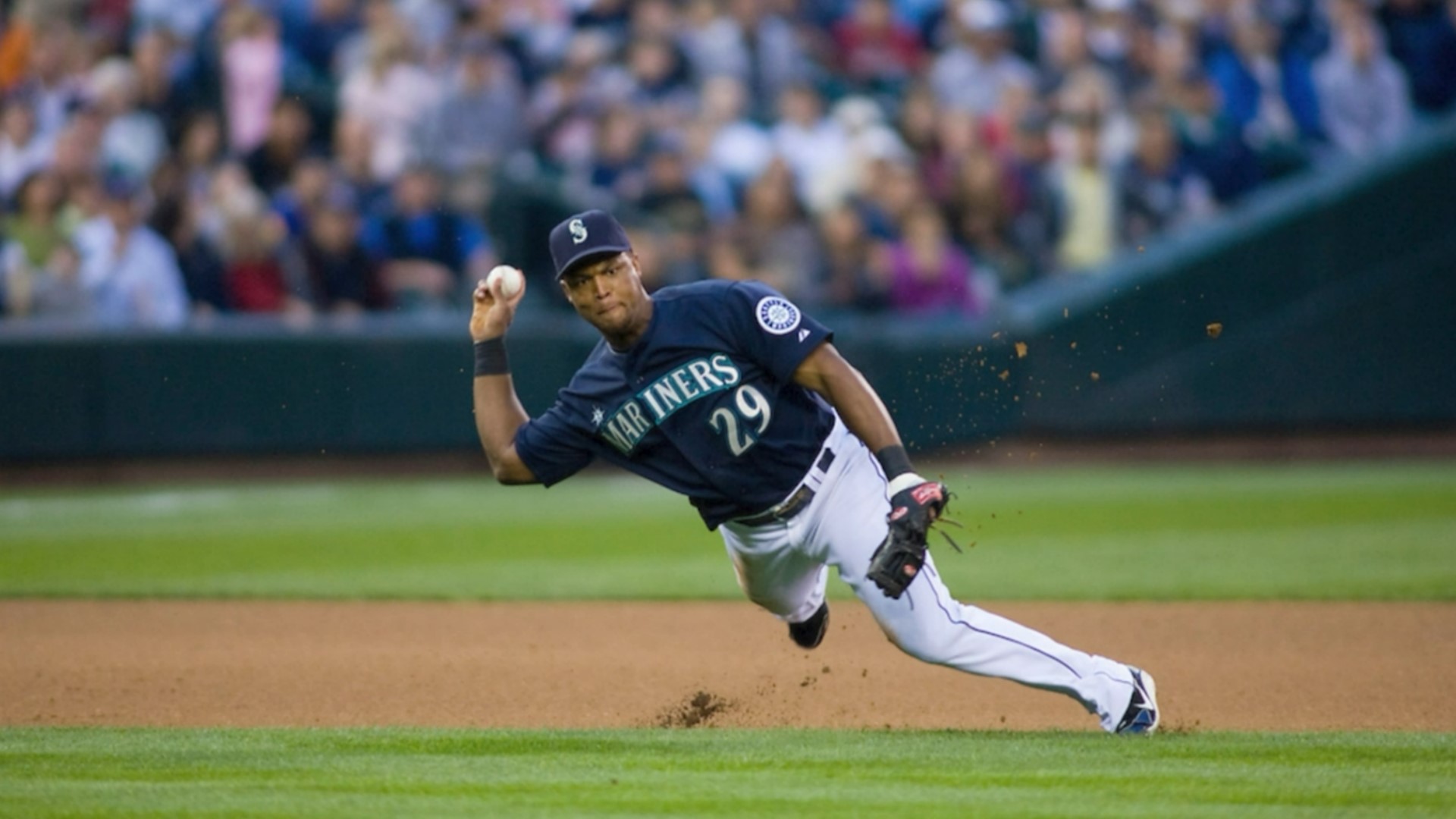 Mariners' official photographer has had the best seat in stadium ...