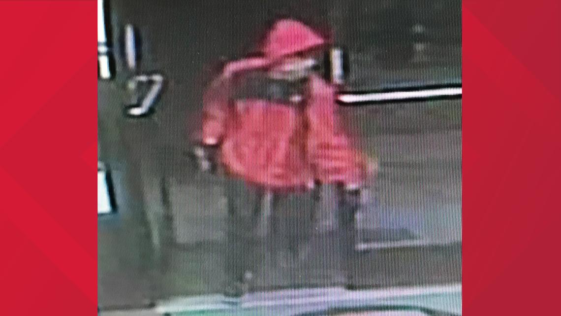 New photos of suspect in deadly Edmonds 7-Eleven shooting released ...