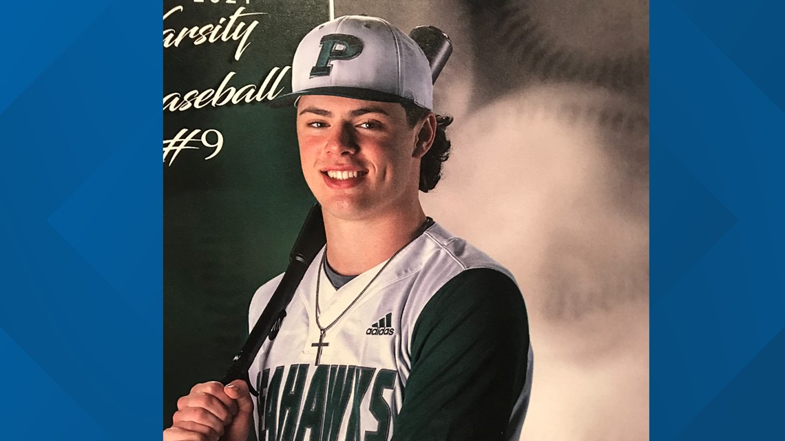 Peninsula High QB Payton Knowles playing for Caleb Wanaka | king5.com