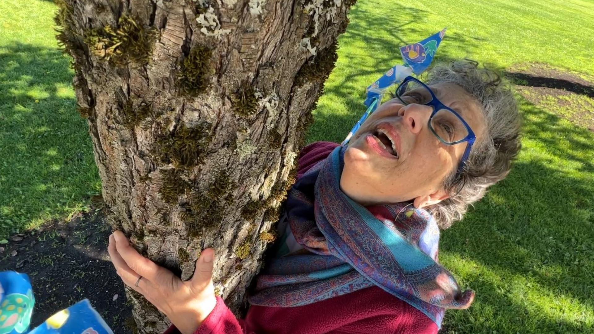 Olympia tree hugging competition celebrates trees | king5.com