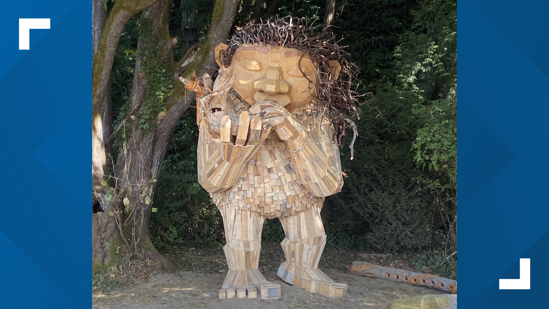 Giant troll unveiled in Lincoln Park in Seattle | king5.com