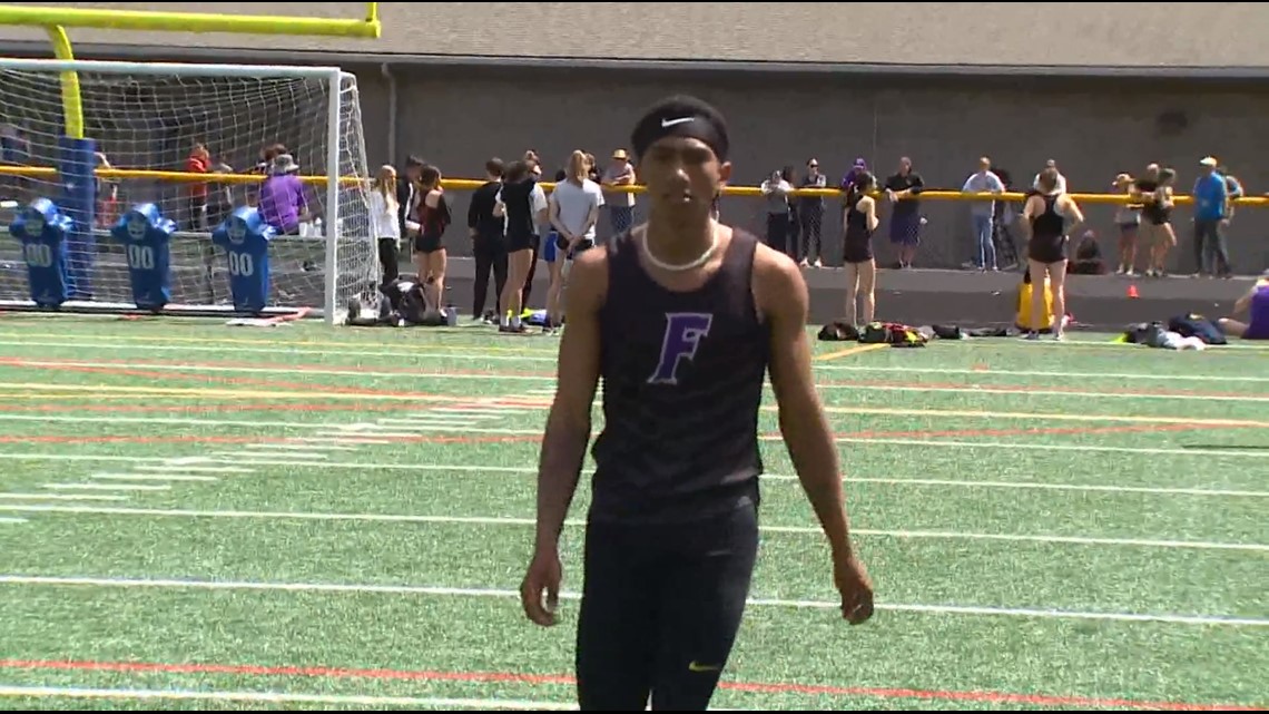 Foster High senior breaks 36-year state track record | king5.com