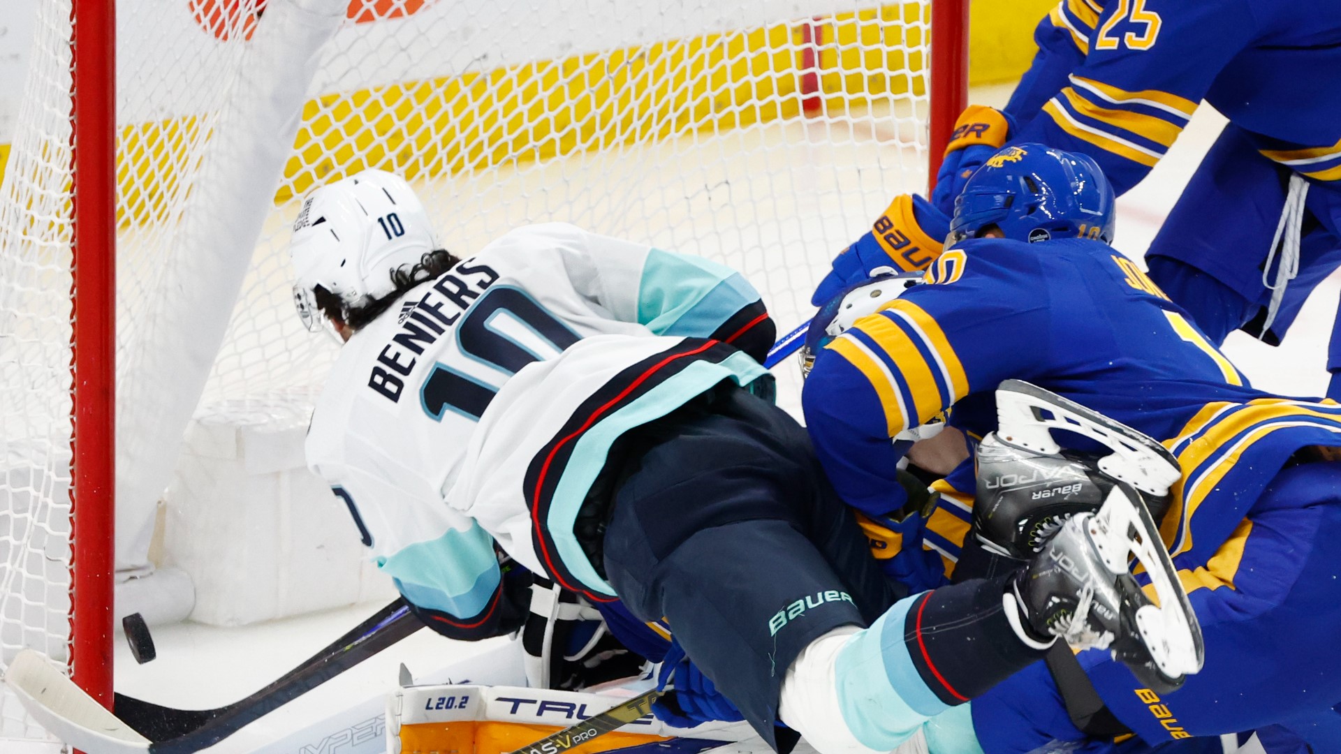 Matty Beniers impresses as Seattle completes Year of the Rookie | king5.com