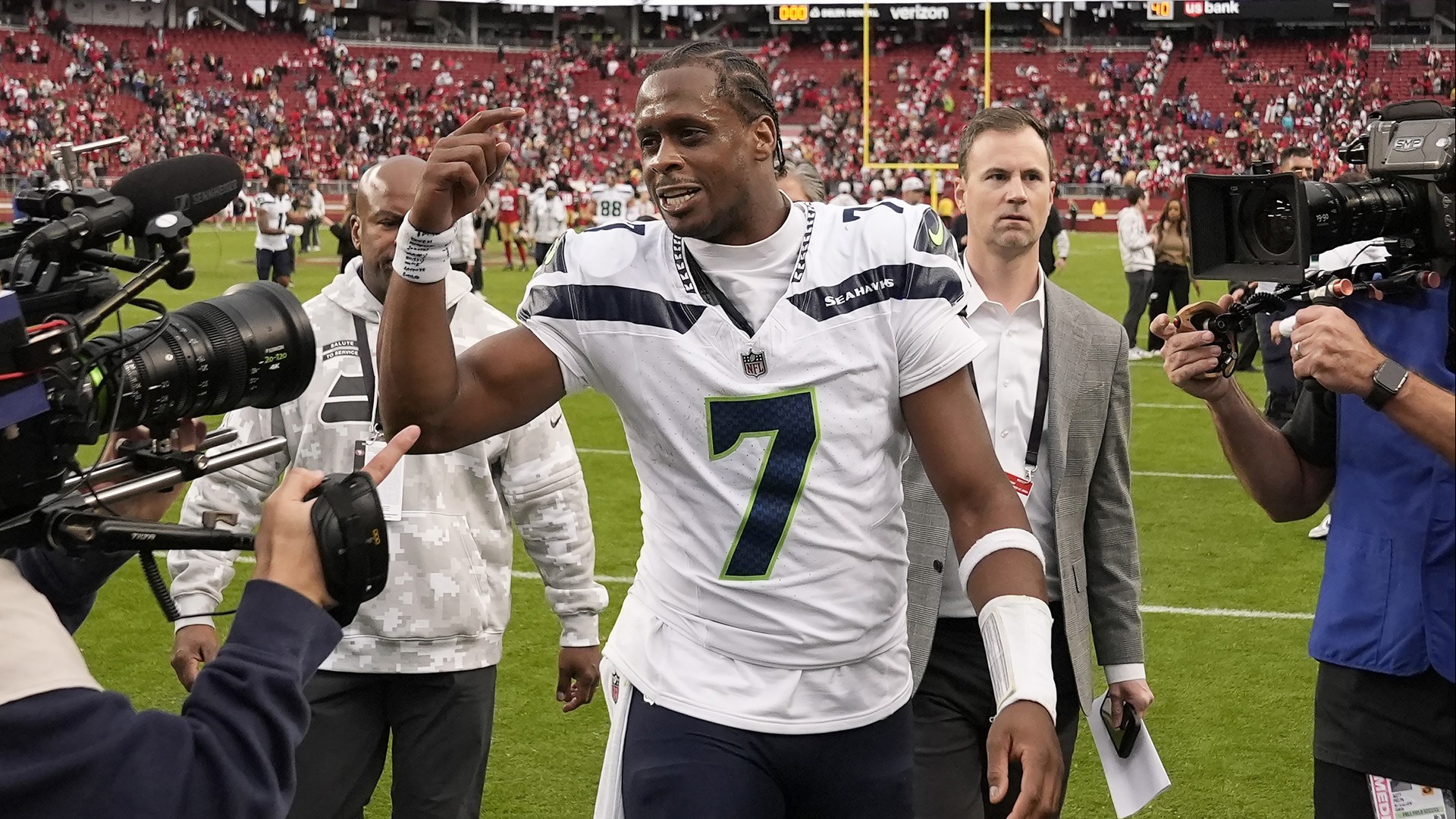 Blue corn dog among Mariners' new food offerings for 2025 season ...