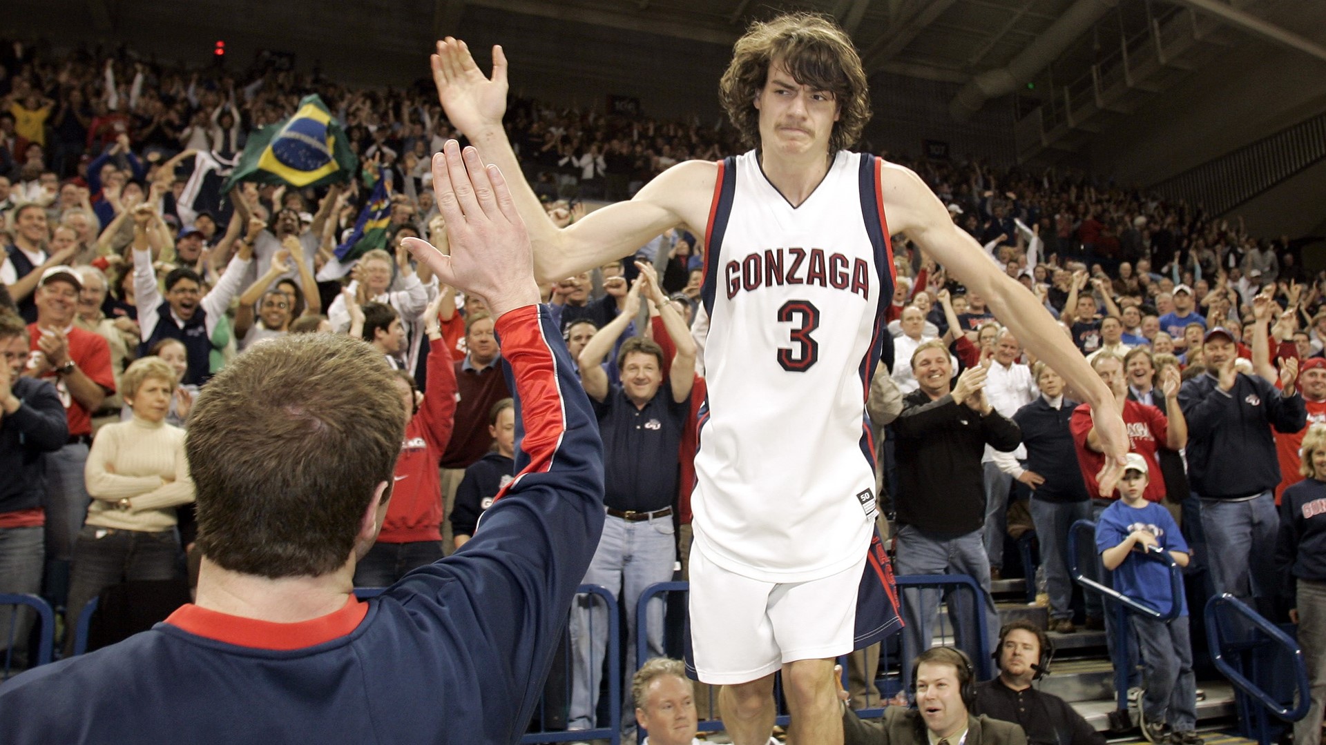 Gonzaga to hang Adam Morrison's jersey at McCarthey Athletic Center ...