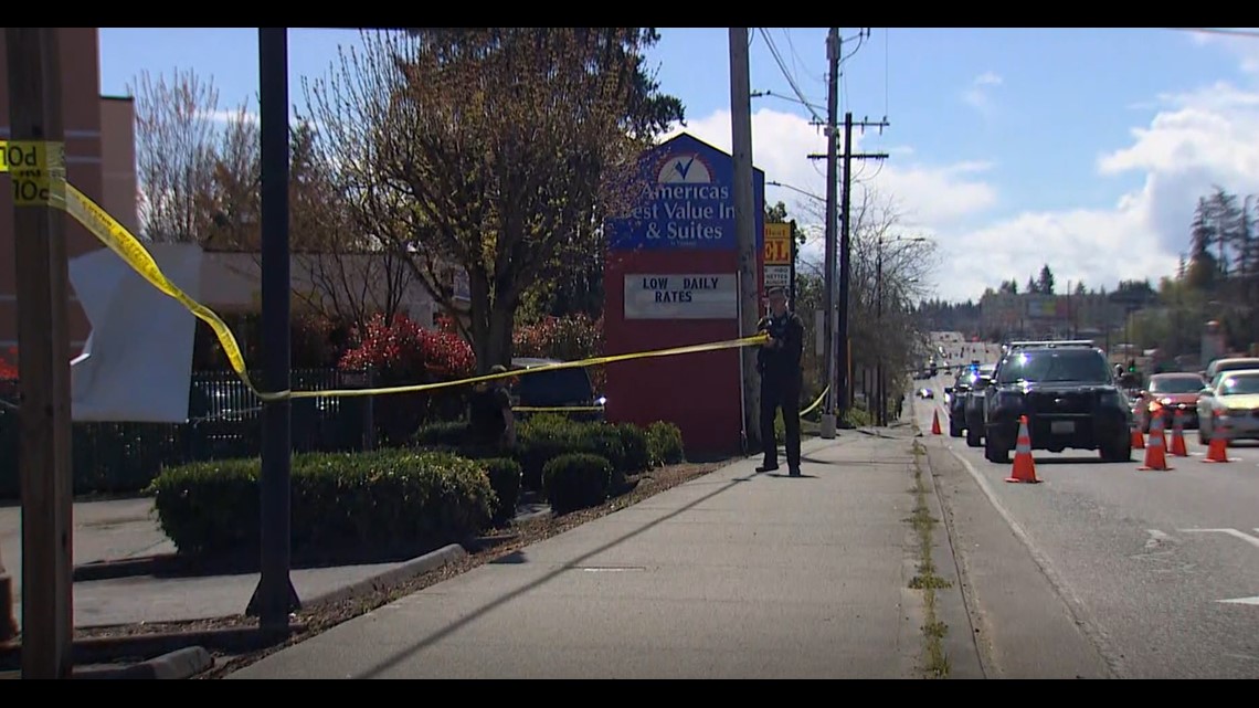 Edmonds police shooting impacts traffic on Highway 99 | king5.com