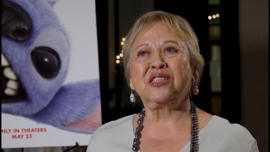 Character actor Amy Hill returns to Franklin High to inspire young ...