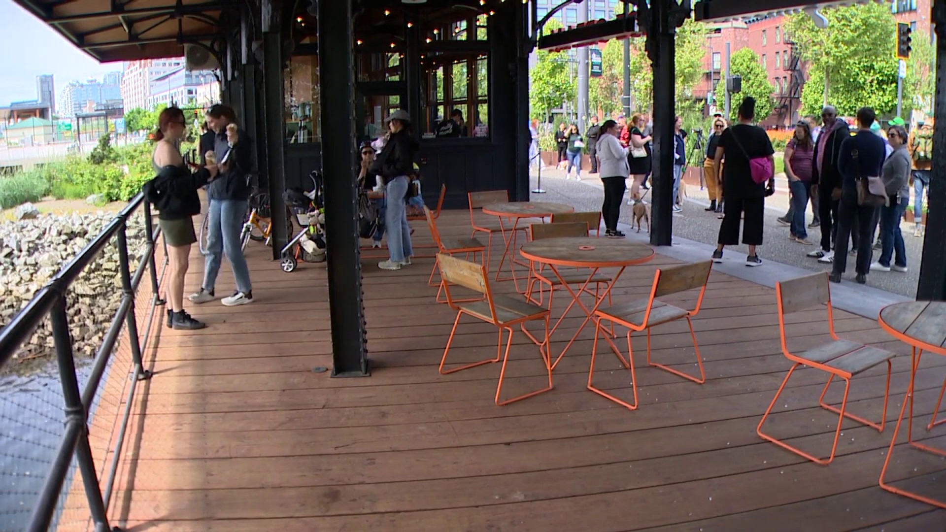 Molly Moon's Homemade Ice Cream opens new location along Seattle ...