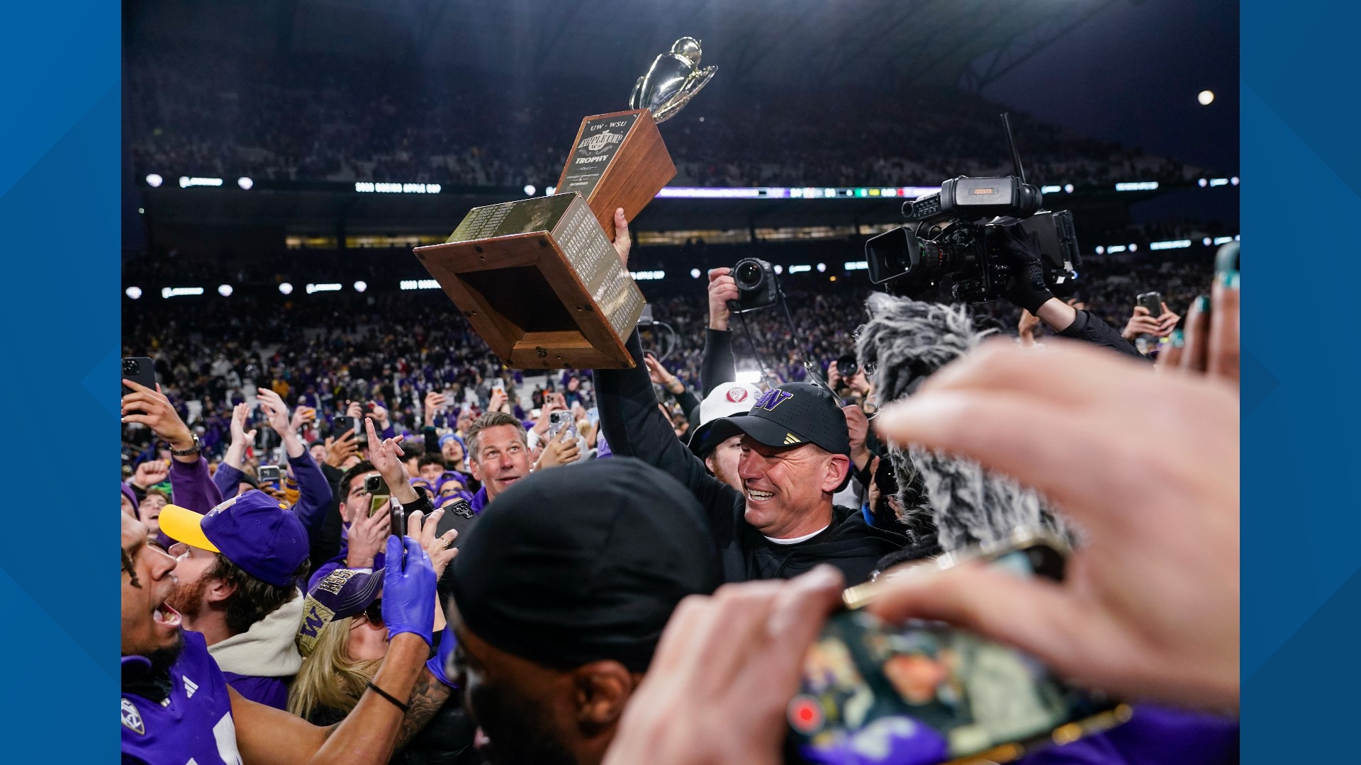 UW Huskies win Apple cup over WSU Cougars in 115th showdown | king5.com