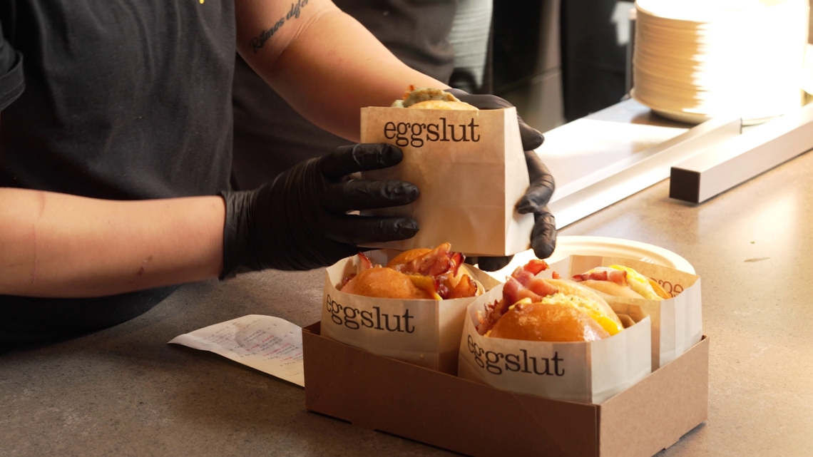 Eggslut opens first Seattle location on Capitol Hill | king5.com