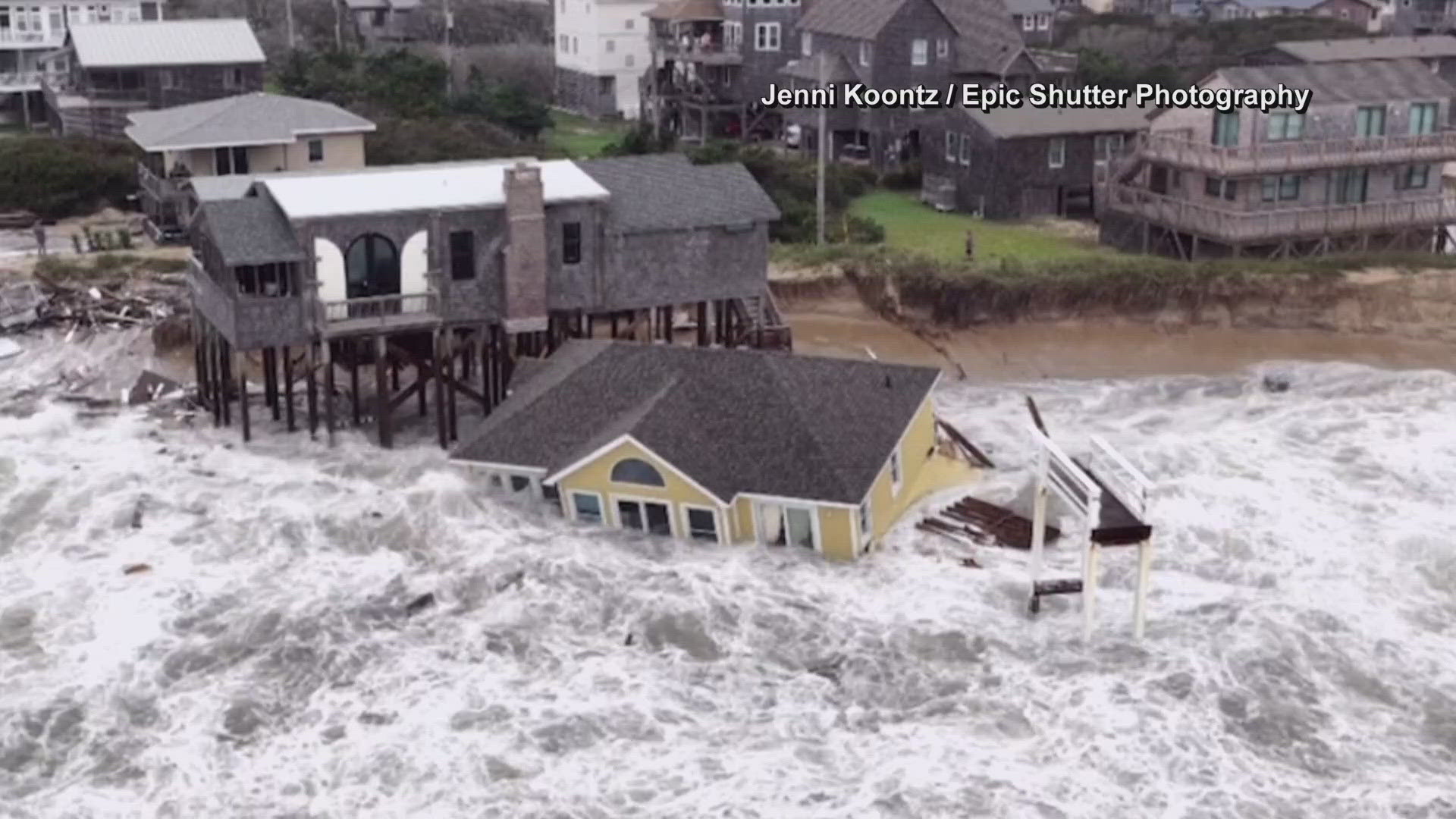 Six beach houses collapse into the ocean in North Carolina | king5.com