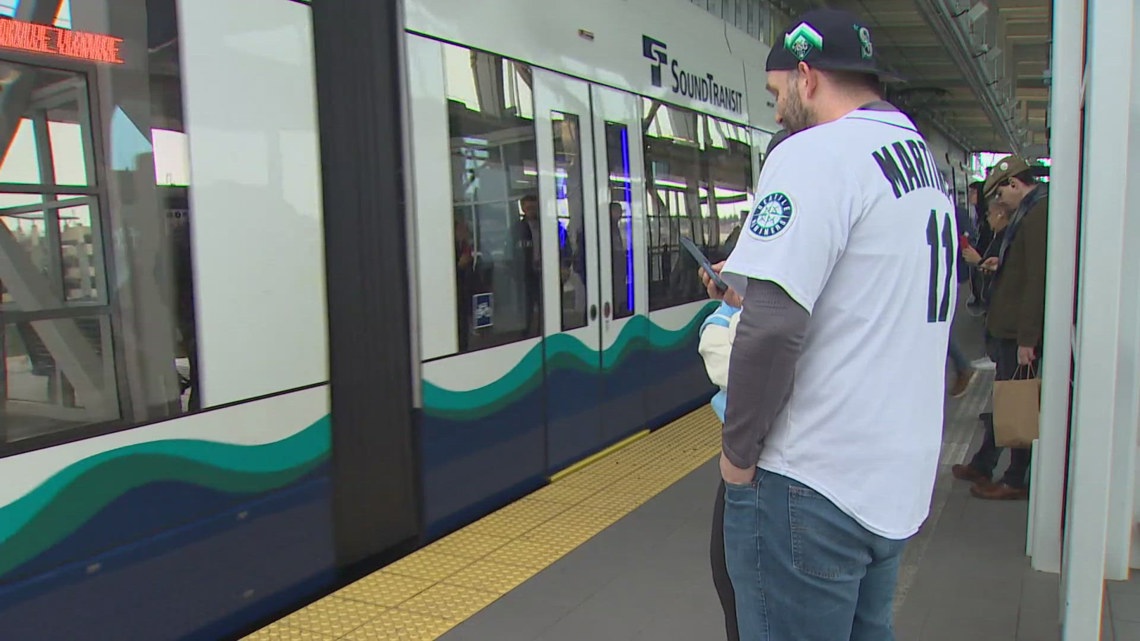 Fans embrace Sound Transit light rail for Mariners' Opening Day | king5.com
