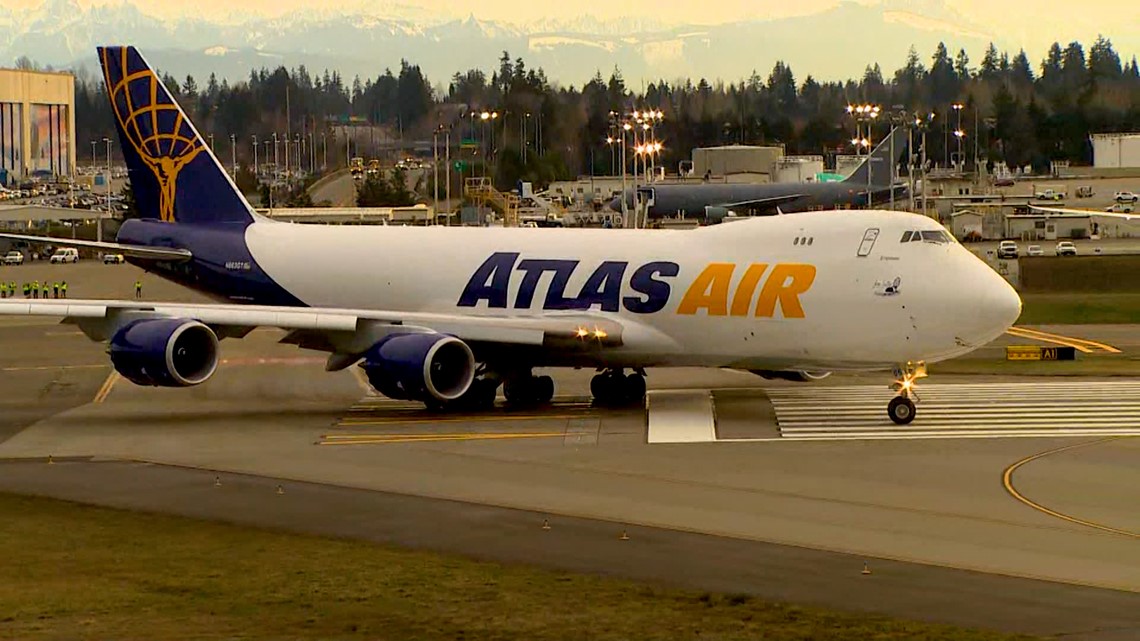 747 makes final fly-away delivery after 55 years | king5.com