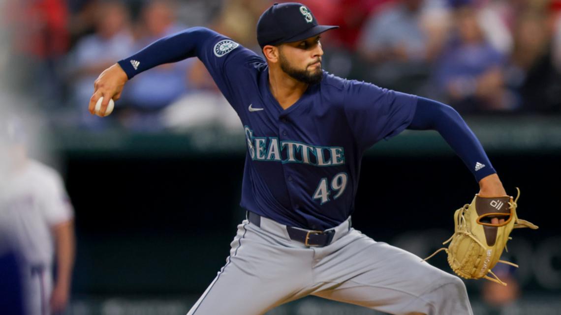 Seattle Mariners trade reliever Tyson Miller to Chicago Cubs | king5.com