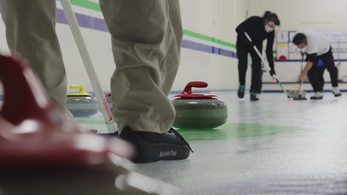 Learn to curl like a pro at Seattle’s Granite Curling Club | king5.com