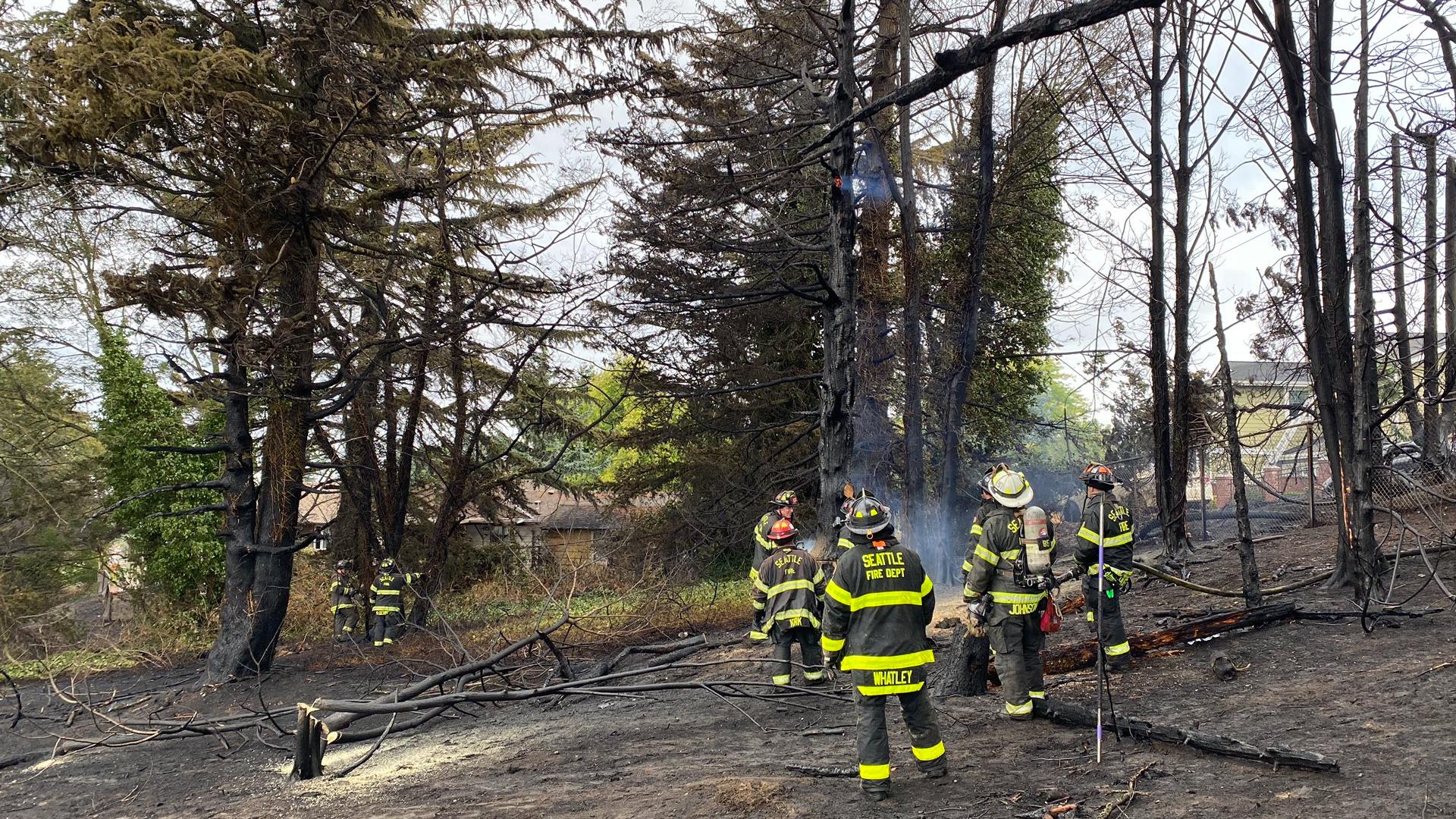 Two-alarm fire disrupts traffic on Interstate 5 | king5.com