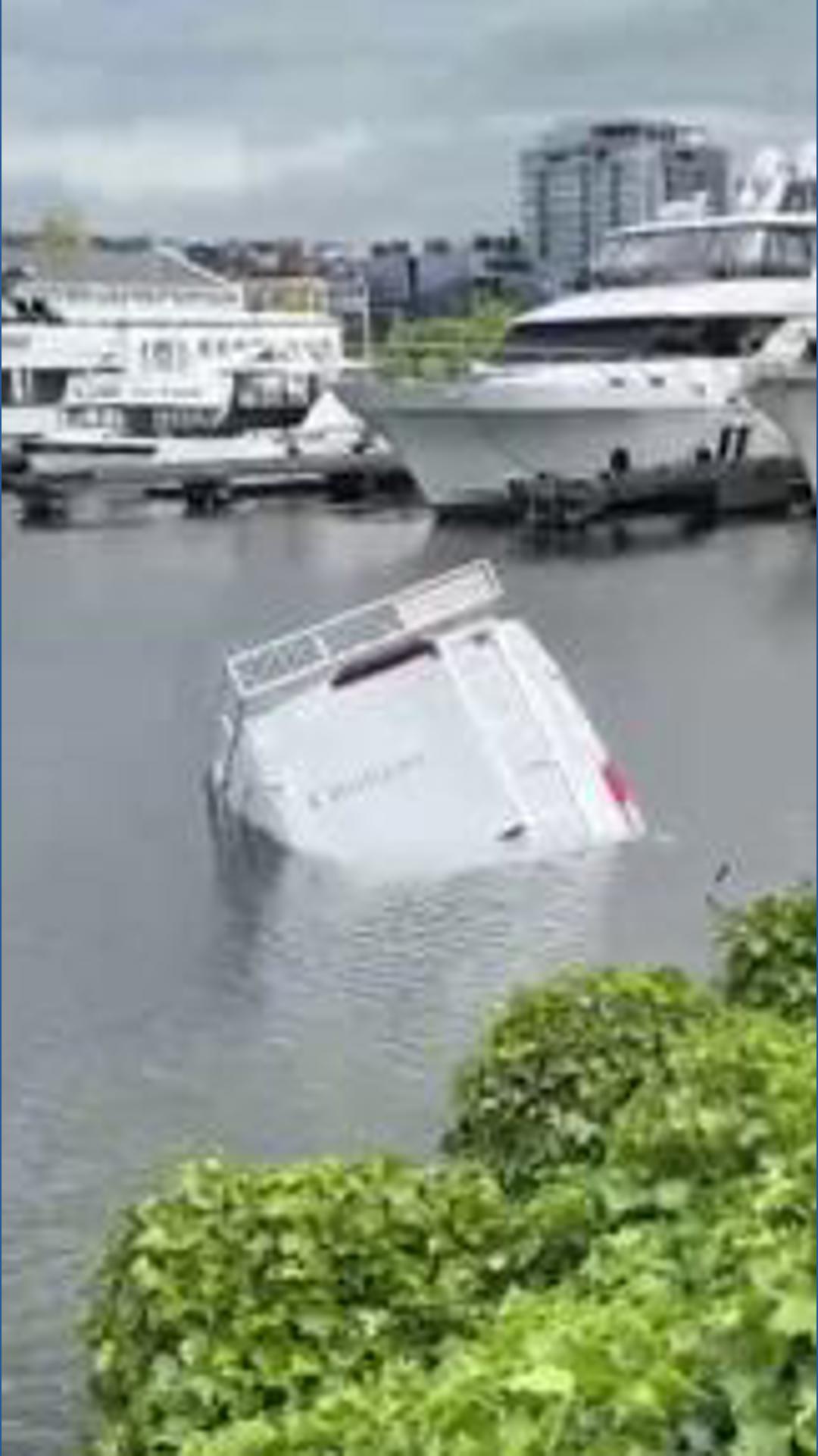 Emergency crews respond to West Lake Union vehicle incident | king5.com