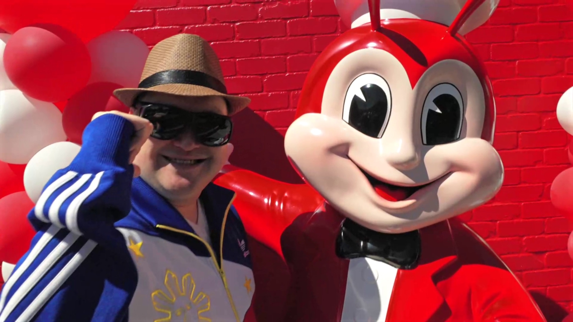Jollibee brings Chicken Joy to Seattle fans | king5.com
