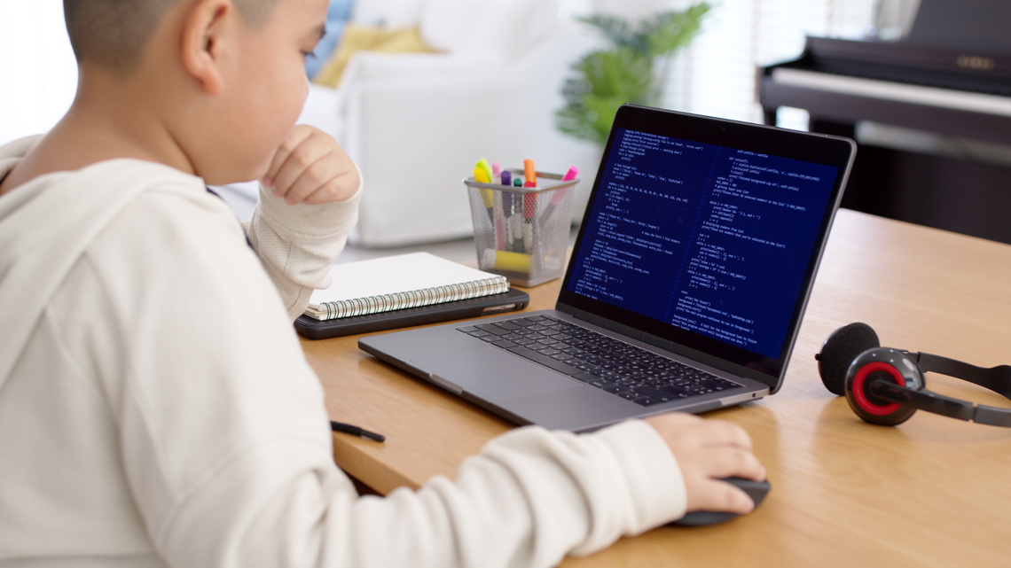 Back-to-school gadgets that will set the whole family up for success ...