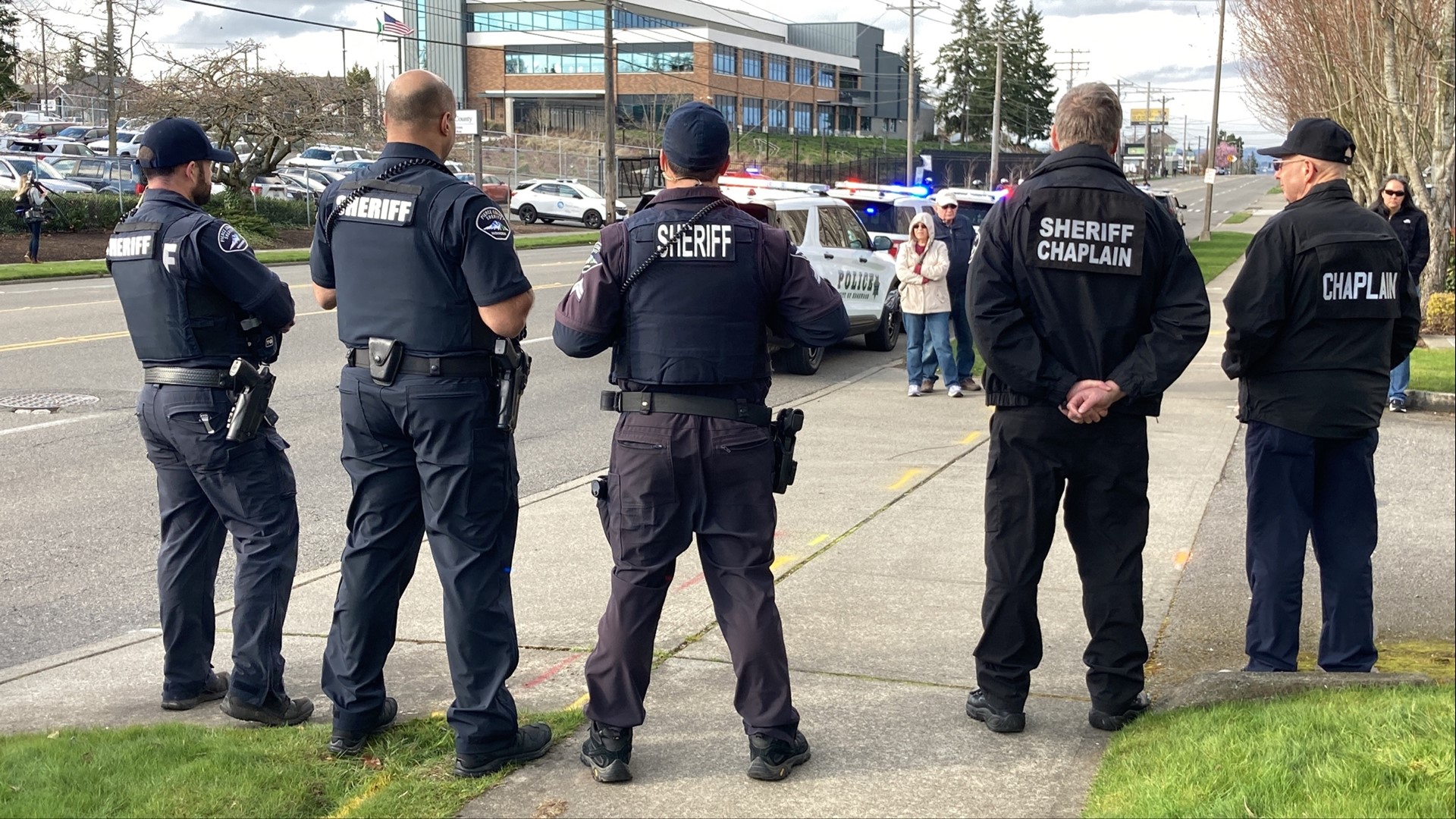 Procession for fallen Pierce County deputy to medical examiner | king5.com