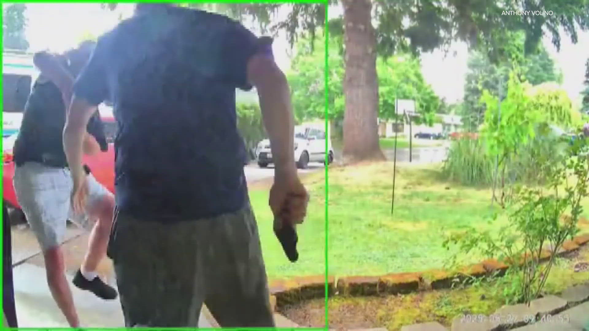 Door Dash driver returns to customer's home armed looking for a tip ...