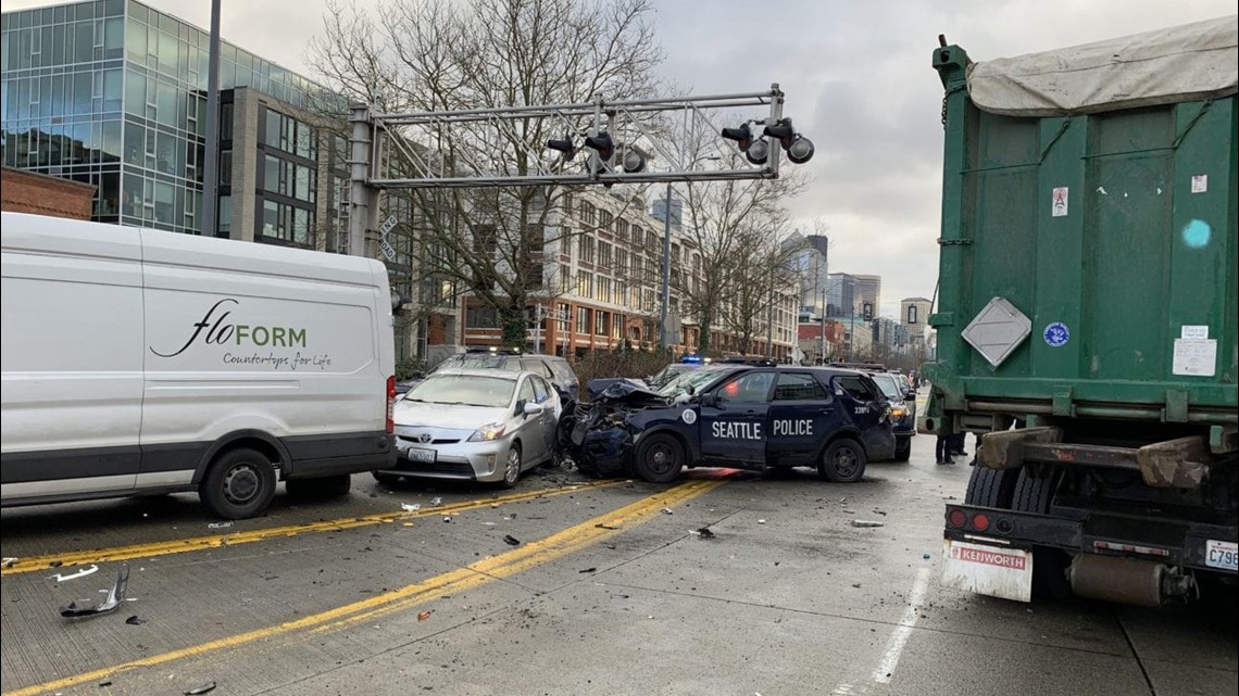 Armed carjacking suspect arrested near Seattle Waterfront after police ...