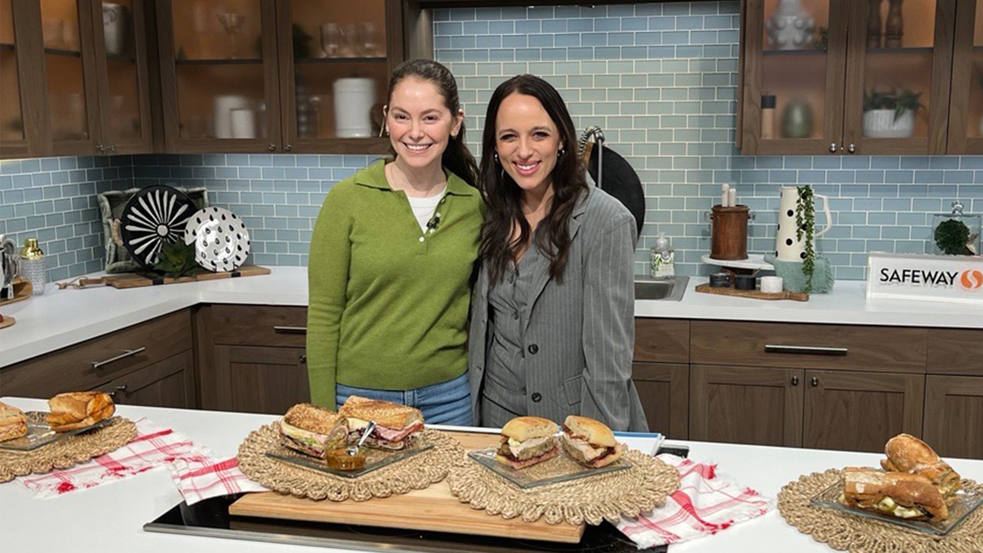 Zoe Kahn's quest for the best Seattle sandwich | king5.com