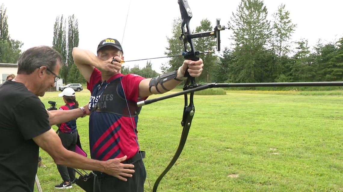 Olympic Hopeless: Jake and Mimi try archery | king5.com