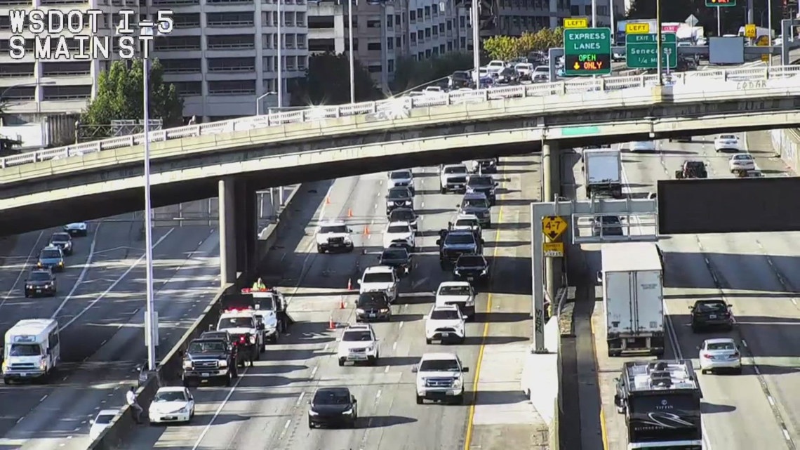 3-vehicle crash in Seattle causes major backup on SB I-5 | king5.com